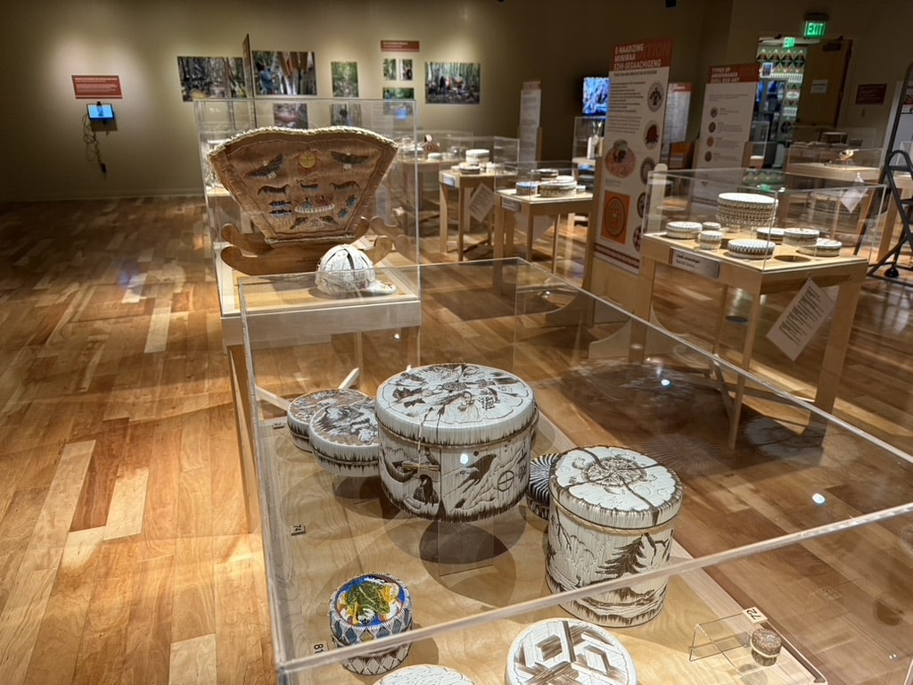 News Release: Eiteljorg Museum presents a bold, bilingual exhibit ...